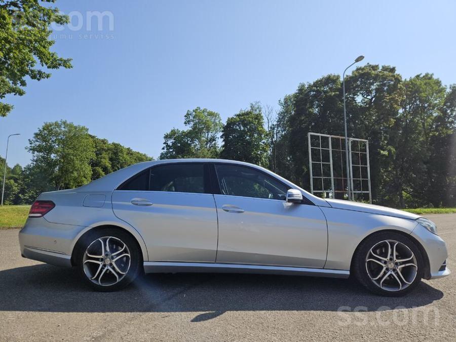 Grey Mercedes-Benz e-200 2013 in Jekabpils, with an engine capacity of 2.10 L and mileage of 265 thousand km for 8950 €, photo 3 on AUTOMOTO.COM.LV