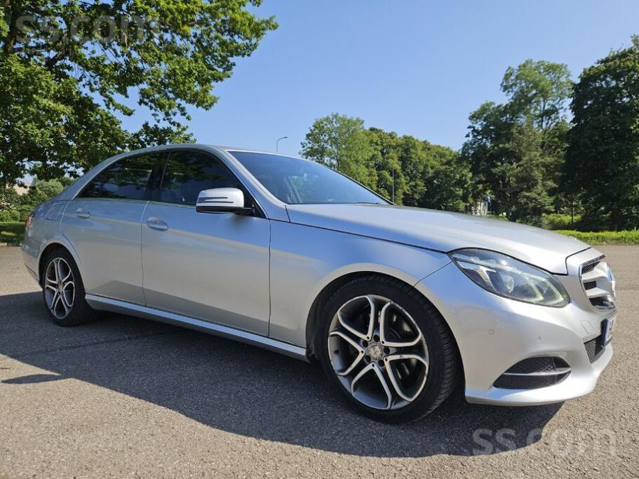 Grey Mercedes-Benz e-200 2013 in Jekabpils, with an engine capacity of 2.10 L and mileage of 265 thousand km for 8950 €, photo 9 on AUTOMOTO.COM.LV