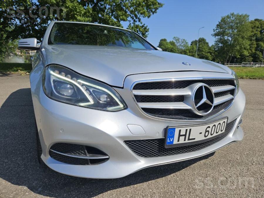 Grey Mercedes-Benz e-200 2013 in Jekabpils, with an engine capacity of 2.10 L and mileage of 265 thousand km for 8950 €, photo 10 on AUTOMOTO.COM.LV