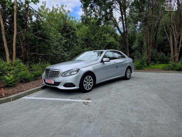 Grey Mercedes-Benz e-200 2013 in Vilnius, with an engine capacity of 2.10 L and mileage of 397 thousand km for 7999 €, photo 1 on AUTOMOTO.COM.LV
