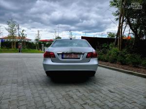Серый Мерседес E 200 2013 в Вильнюс, объемом двигателя 2.10 л и пробегом 397 тыс. км за 7999 €, фото 5 на AUTOMOTO.COM.LV