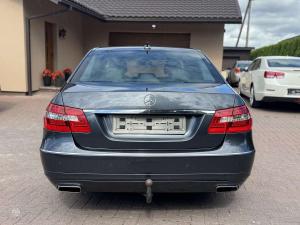 Grey Mercedes-Benz e-200 2013 in Utena, with an engine capacity of 2.20 L and mileage of 240 thousand km for 7700 €, photo 8 on AUTOMOTO.COM.LV