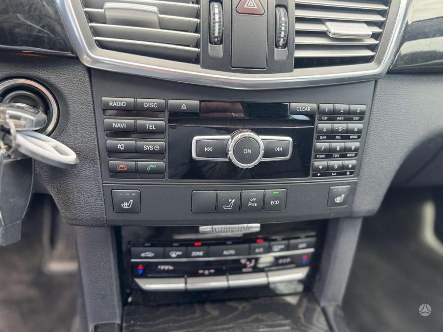 Grey Mercedes-Benz e-200 2013 in Utena, with an engine capacity of 2.20 L and mileage of 240 thousand km for 7700 €, photo 12 on AUTOMOTO.COM.LV
