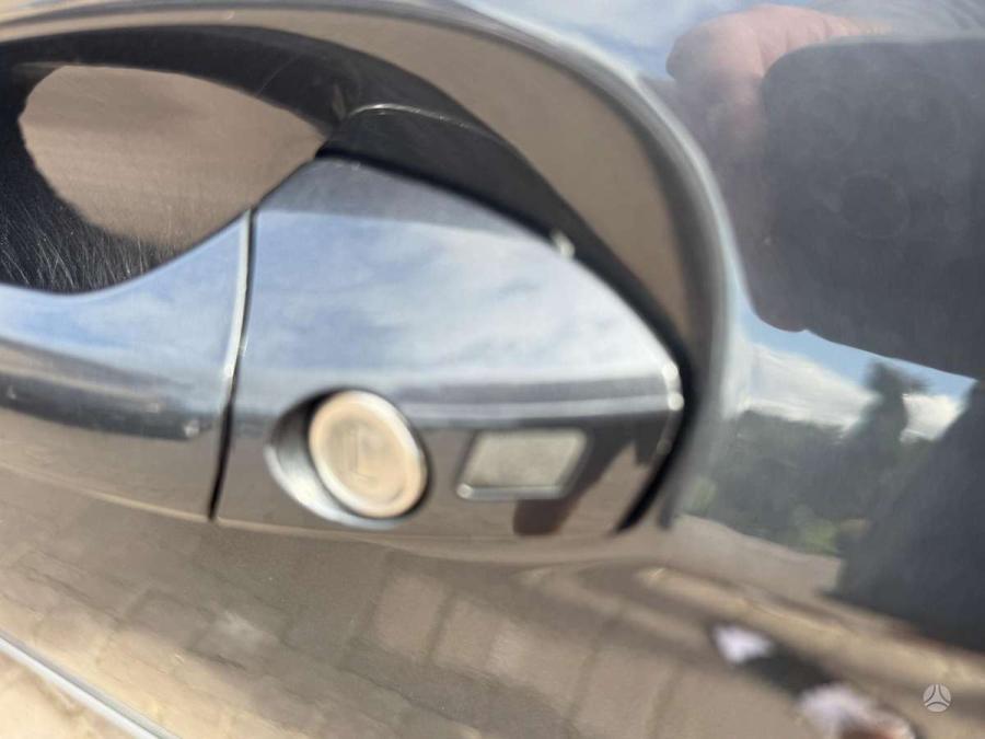 Grey Mercedes-Benz e-200 2013 in Utena, with an engine capacity of 2.20 L and mileage of 240 thousand km for 7700 €, photo 15 on AUTOMOTO.COM.LV