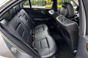 Grey Mercedes-Benz e-200 2013 in Vilnius, with an engine capacity of 2.20 L and mileage of 266 thousand km for 9650 €, photo 8 on AUTOMOTO.COM.LV