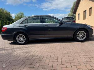 Grey Mercedes-Benz e-200 2013 in Utena, with an engine capacity of 2.14 L and mileage of 240 thousand km for 7999 €, photo 6 on AUTOMOTO.COM.LV