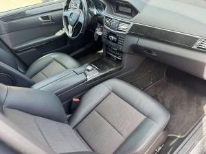 Grey Mercedes-Benz e-200 2013 in Utena, with an engine capacity of 2.14 L and mileage of 240 thousand km for 7999 €, photo 10 on AUTOMOTO.COM.LV