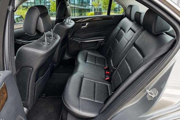 Pelēks Mercedes-Benz e-200 2013 Viļņa, ar dzinēja tilpumu 2.20 L un nobraukumu 266 tūkst. km par 9350 €, foto 11 vietnē AUTOMOTO.COM.LV