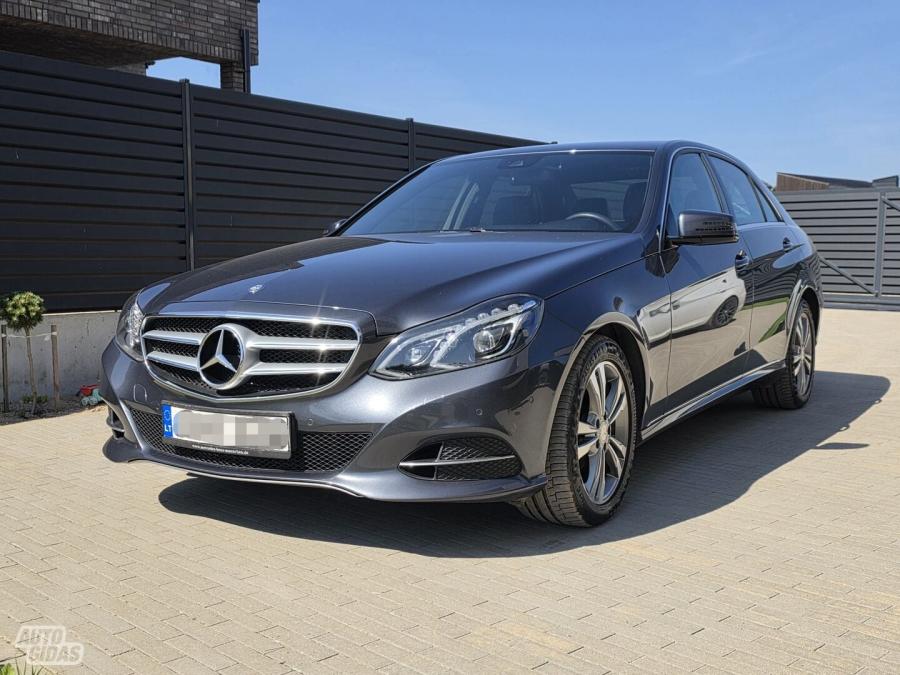 Pelēks Mercedes-Benz e-200 2014 Viļņa, ar dzinēja tilpumu 2.10 L un nobraukumu 338 tūkst. km par 11500 €, foto 1 vietnē AUTOMOTO.COM.LV