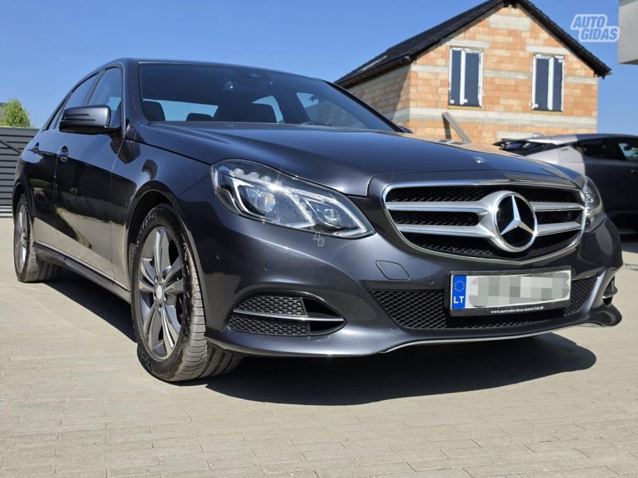 Pelēks Mercedes-Benz e-200 2014 Viļņa, ar dzinēja tilpumu 2.10 L un nobraukumu 338 tūkst. km par 11500 €, foto 3 vietnē AUTOMOTO.COM.LV