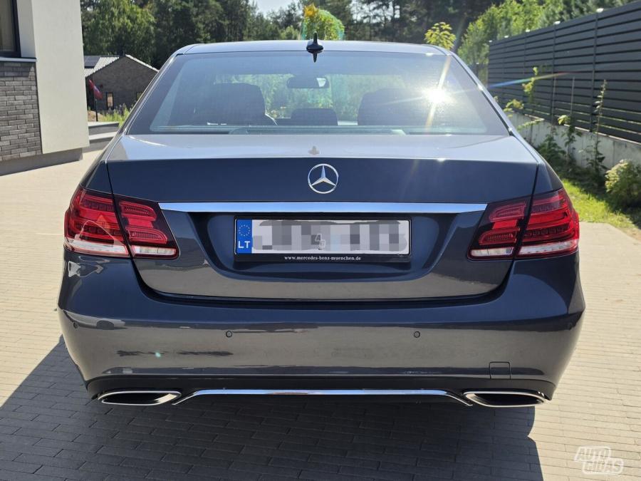 Pelēks Mercedes-Benz e-200 2014 Viļņa, ar dzinēja tilpumu 2.10 L un nobraukumu 338 tūkst. km par 11500 €, foto 6 vietnē AUTOMOTO.COM.LV