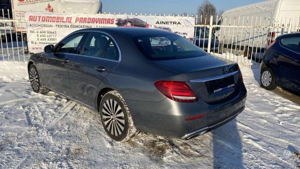Pelēks Mercedes-Benz e-200 2017 Marijampole, ar dzinēja tilpumu 1.99 L un nobraukumu 66 tūkst. km par 23100 €, foto 4 vietnē AUTOMOTO.COM.LV