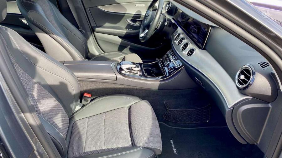 Grey Mercedes-Benz e-200 2017 in Marijampole, with an engine capacity of 1.99 L and mileage of 66 thousand km for 21900 €, photo 9 on AUTOMOTO.COM.LV
