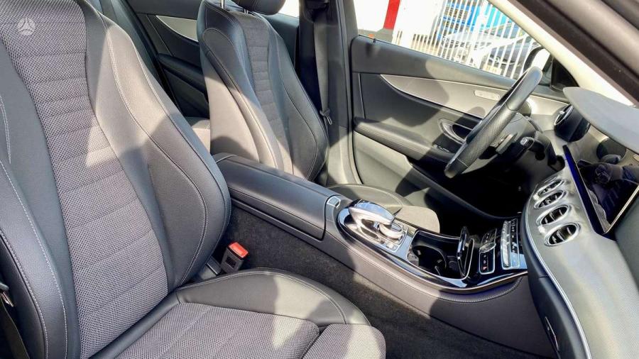 Grey Mercedes-Benz e-200 2017 in Marijampole, with an engine capacity of 1.99 L and mileage of 66 thousand km for 21900 €, photo 10 on AUTOMOTO.COM.LV