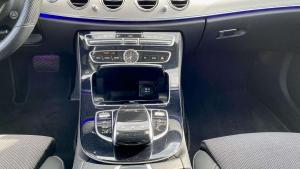 Grey Mercedes-Benz e-200 2017 in Marijampole, with an engine capacity of 1.99 L and mileage of 66 thousand km for 21900 €, photo 19 on AUTOMOTO.COM.LV