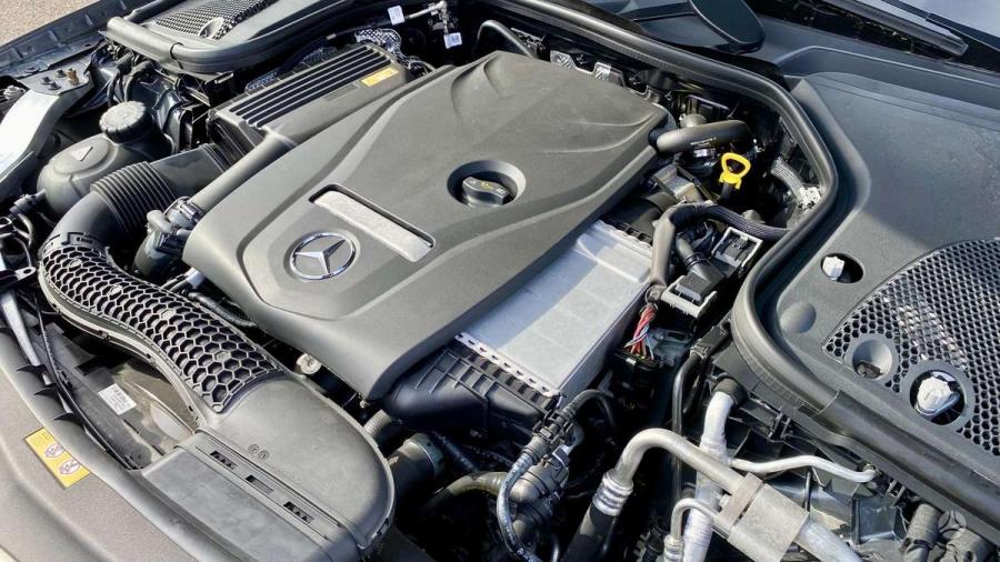 Grey Mercedes-Benz e-200 2017 in Marijampole, with an engine capacity of 1.99 L and mileage of 66 thousand km for 21900 €, photo 32 on AUTOMOTO.COM.LV