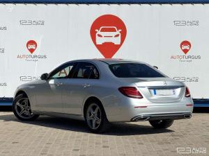 Grey Mercedes-Benz e-200 2017 in Taurage, with an engine capacity of 2.00 L and mileage of 259 thousand km for 14200 €, photo 8 on AUTOMOTO.COM.LV