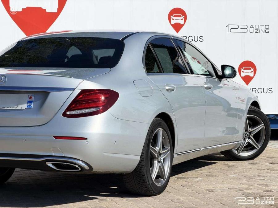 Grey Mercedes-Benz e-200 2017 in Taurage, with an engine capacity of 2.00 L and mileage of 259 thousand km for 14200 €, photo 11 on AUTOMOTO.COM.LV
