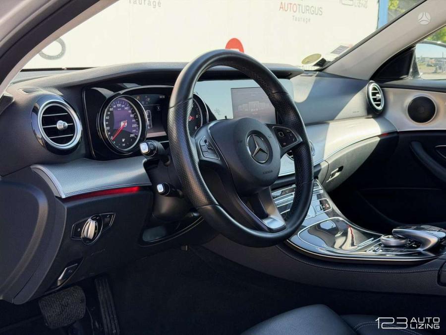 Grey Mercedes-Benz e-200 2017 in Taurage, with an engine capacity of 2.00 L and mileage of 259 thousand km for 14200 €, photo 14 on AUTOMOTO.COM.LV