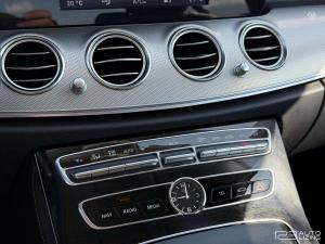 Grey Mercedes-Benz e-200 2017 in Taurage, with an engine capacity of 2.00 L and mileage of 259 thousand km for 14200 €, photo 24 on AUTOMOTO.COM.LV