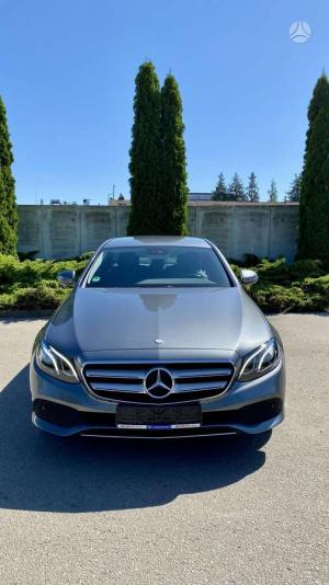 Pelēks Mercedes-Benz e-200 2017 Marijampole, ar dzinēja tilpumu 1.99 L un nobraukumu 66 tūkst. km par 21100 €, foto 4 vietnē AUTOMOTO.COM.LV
