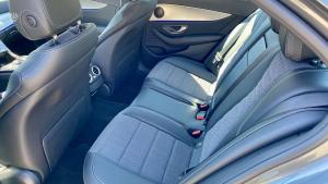 Pelēks Mercedes-Benz e-200 2017 Marijampole, ar dzinēja tilpumu 1.99 L un nobraukumu 66 tūkst. km par 21100 €, foto 16 vietnē AUTOMOTO.COM.LV