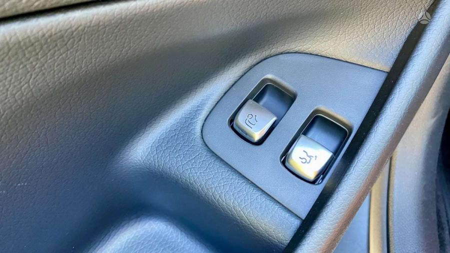 Pelēks Mercedes-Benz e-200 2017 Marijampole, ar dzinēja tilpumu 1.99 L un nobraukumu 66 tūkst. km par 21100 €, foto 32 vietnē AUTOMOTO.COM.LV