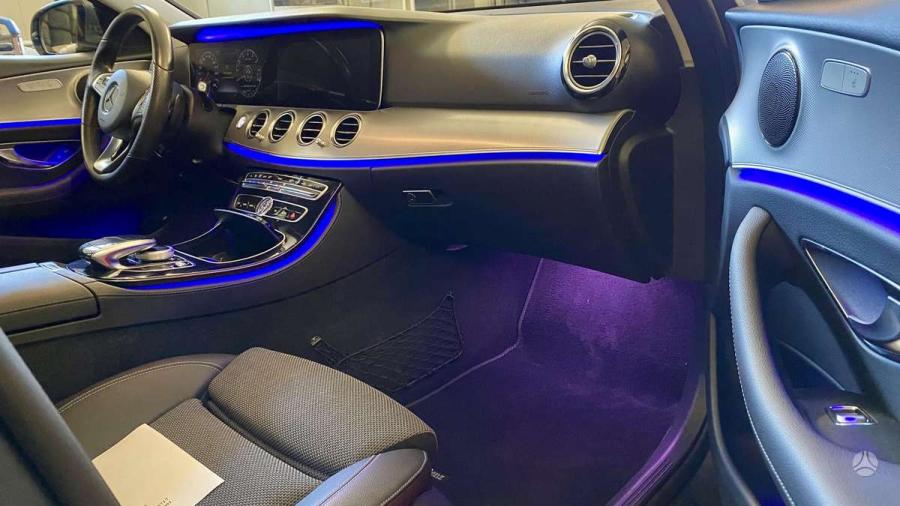 Grey Mercedes-Benz e-200 2017 in Marijampole, with an engine capacity of 1.99 L and mileage of 66 thousand km for 21100 €, photo 9 on AUTOMOTO.COM.LV