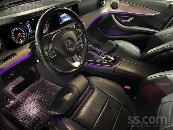 Серый Мерседес E 200 2017 в Рига, объемом двигателя 2.00 л и пробегом 225 тыс. км за 17200 €, фото 7 на AUTOMOTO.COM.LV