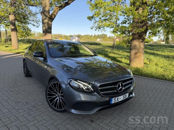 Pelēks Mercedes-Benz e-200 2018 Valmiera, ar dzinēja tilpumu 2.00 L un nobraukumu 0 tūkst. km par 17700 €, foto 4 vietnē AUTOMOTO.COM.LV