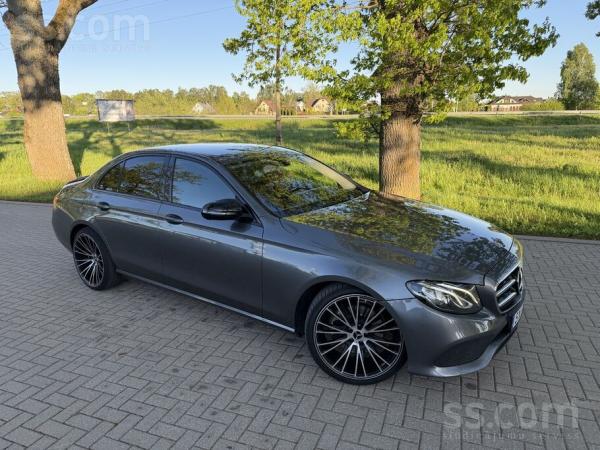 Pelēks Mercedes-Benz e-200 2018 Valmiera, ar dzinēja tilpumu 2.00 L un nobraukumu 0 tūkst. km par 17700 €, foto 6 vietnē AUTOMOTO.COM.LV