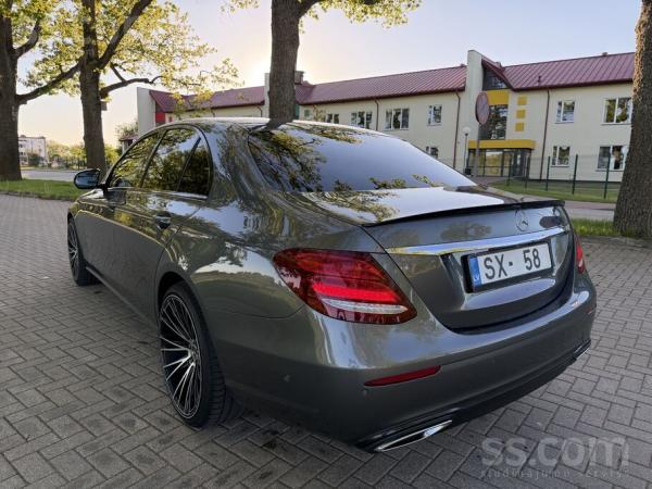 Pelēks Mercedes-Benz e-200 2018 Valmiera, ar dzinēja tilpumu 2.00 L un nobraukumu 0 tūkst. km par 17700 €, foto 8 vietnē AUTOMOTO.COM.LV