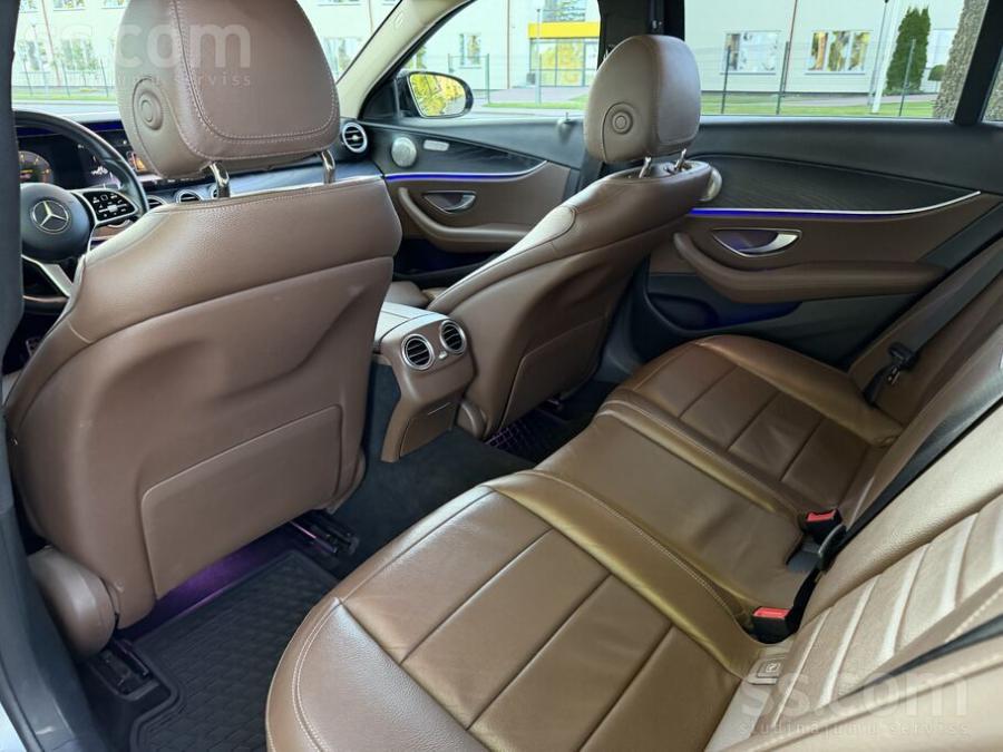 Pelēks Mercedes-Benz e-200 2018 Valmiera, ar dzinēja tilpumu 2.00 L un nobraukumu 0 tūkst. km par 17700 €, foto 21 vietnē AUTOMOTO.COM.LV