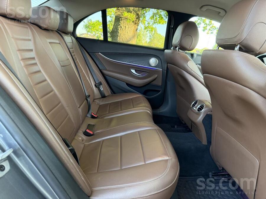 Pelēks Mercedes-Benz e-200 2018 Valmiera, ar dzinēja tilpumu 2.00 L un nobraukumu 0 tūkst. km par 17700 €, foto 22 vietnē AUTOMOTO.COM.LV