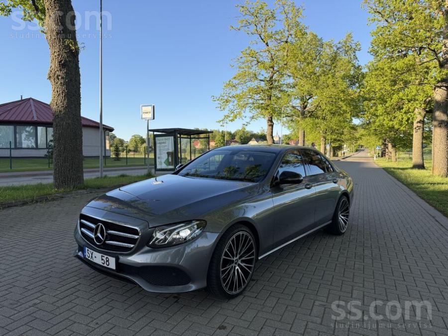 Pelēks Mercedes-Benz e-200 2018 Valmiera, ar dzinēja tilpumu 2.00 L un nobraukumu 0 tūkst. km par 17700 €, foto 31 vietnē AUTOMOTO.COM.LV