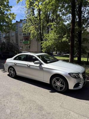 Grey Mercedes-Benz e-200 2018 in Klaipeda, with an engine capacity of 1.99 L and mileage of 81 thousand km for 21900 €, photo 4 on AUTOMOTO.COM.LV