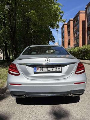 Grey Mercedes-Benz e-200 2018 in Klaipeda, with an engine capacity of 1.99 L and mileage of 81 thousand km for 21900 €, photo 6 on AUTOMOTO.COM.LV