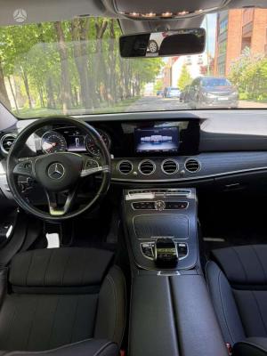 Grey Mercedes-Benz e-200 2018 in Klaipeda, with an engine capacity of 1.99 L and mileage of 81 thousand km for 21900 €, photo 11 on AUTOMOTO.COM.LV