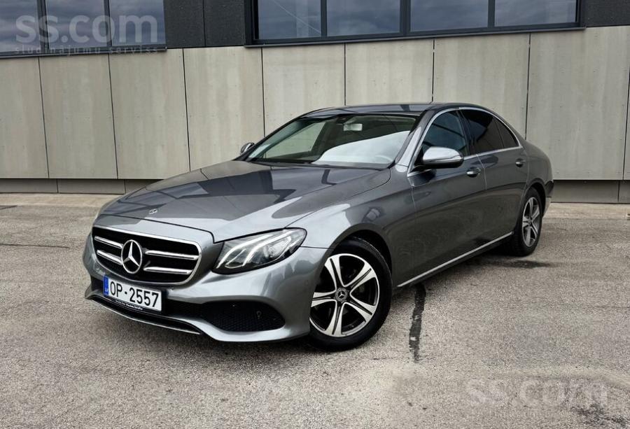 Grey Mercedes-Benz e-200 2019 in Riga, with an engine capacity of 2.00 L and mileage of 212 thousand km for 16300 €, photo 1 on AUTOMOTO.COM.LV