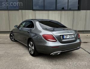 Grey Mercedes-Benz e-200 2019 in Riga, with an engine capacity of 2.00 L and mileage of 212 thousand km for 16300 €, photo 7 on AUTOMOTO.COM.LV