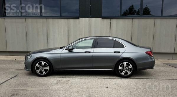 Pelēks Mercedes-Benz e-200 2019 Rīga, ar dzinēja tilpumu 2.00 L un nobraukumu 212 tūkst. km par 16300 €, foto 7 vietnē AUTOMOTO.COM.LV