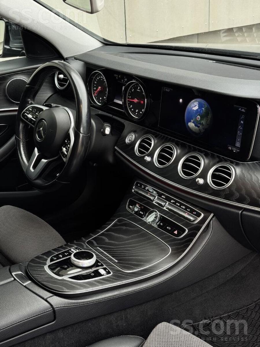 Grey Mercedes-Benz e-200 2019 in Riga, with an engine capacity of 2.00 L and mileage of 212 thousand km for 16300 €, photo 12 on AUTOMOTO.COM.LV