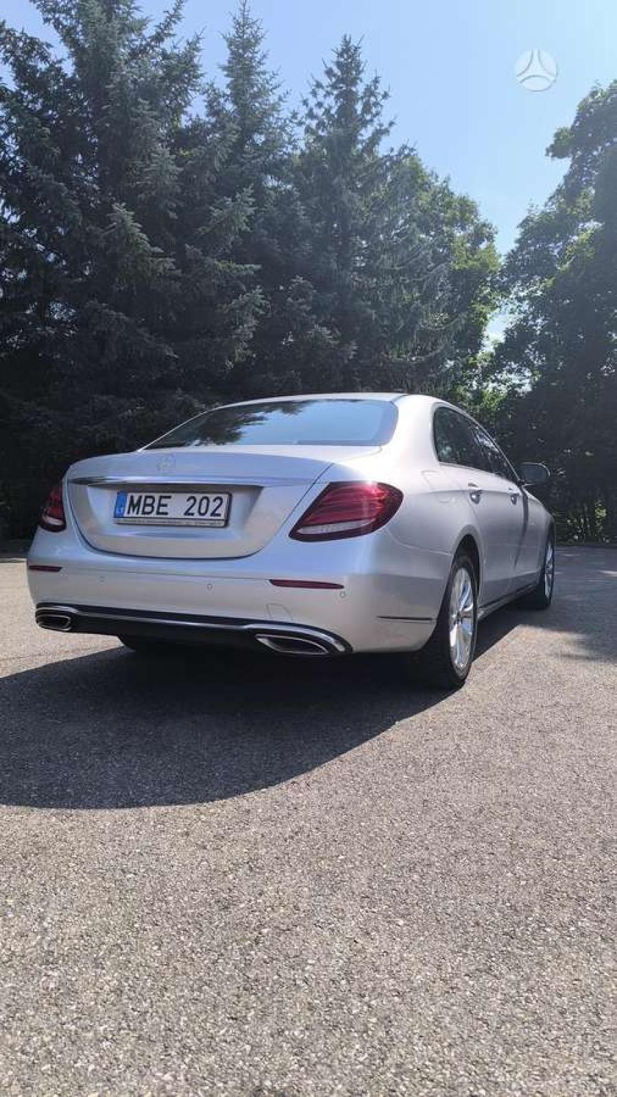 Серый Мерседес E 200 2019 в Каунас, объемом двигателя 1.99 л и пробегом 163 тыс. км за 21500 €, фото 4 на AUTOMOTO.COM.LV
