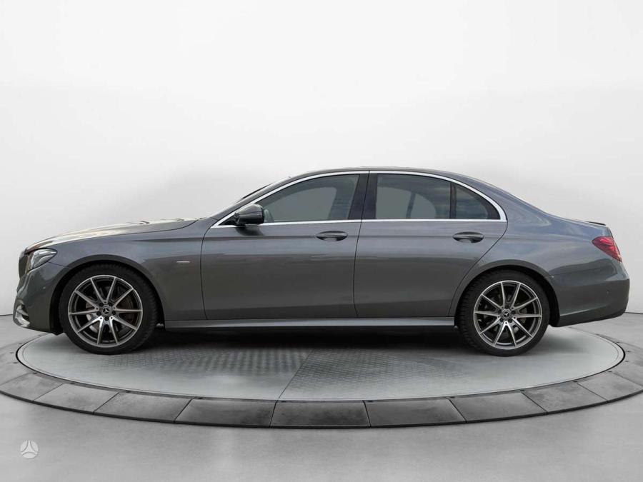 Серый Мерседес E 200 2020 в Клайпеда, объемом двигателя 1.99 л и пробегом 94 тыс. км за 27999 €, фото 8 на AUTOMOTO.COM.LV