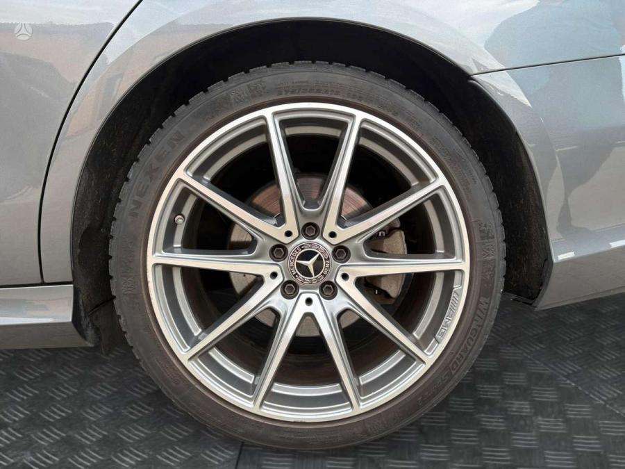 Серый Мерседес E 200 2020 в Клайпеда, объемом двигателя 1.99 л и пробегом 94 тыс. км за 27999 €, фото 12 на AUTOMOTO.COM.LV