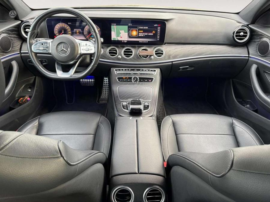 Серый Мерседес E 200 2020 в Клайпеда, объемом двигателя 1.99 л и пробегом 94 тыс. км за 27999 €, фото 15 на AUTOMOTO.COM.LV