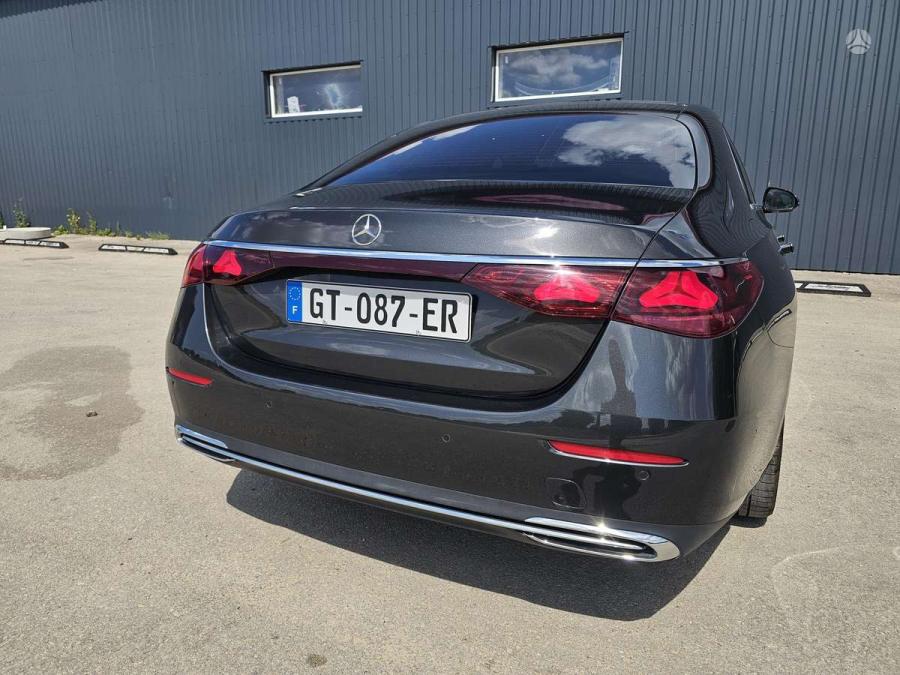 Grey Mercedes-Benz e-200 2024 in Taurage, with an engine capacity of 2.00 L and mileage of 111 thousand km for 41000 €, photo 11 on AUTOMOTO.COM.LV