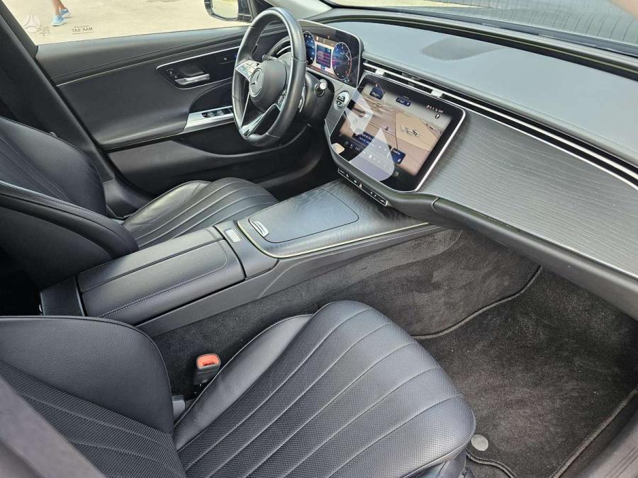 Grey Mercedes-Benz e-200 2024 in Taurage, with an engine capacity of 2.00 L and mileage of 111 thousand km for 41000 €, photo 22 on AUTOMOTO.COM.LV