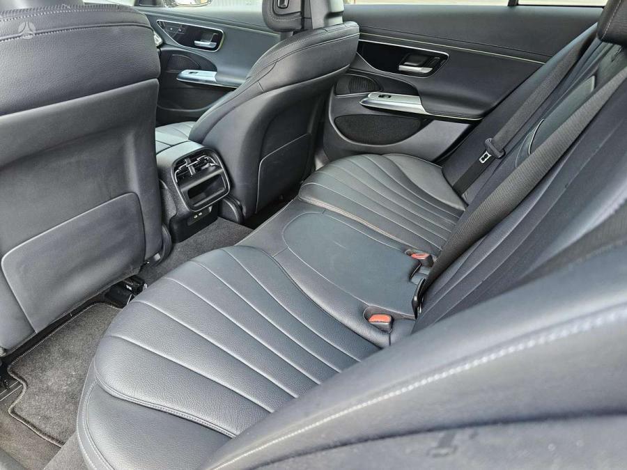 Grey Mercedes-Benz e-200 2024 in Taurage, with an engine capacity of 2.00 L and mileage of 111 thousand km for 41000 €, photo 25 on AUTOMOTO.COM.LV