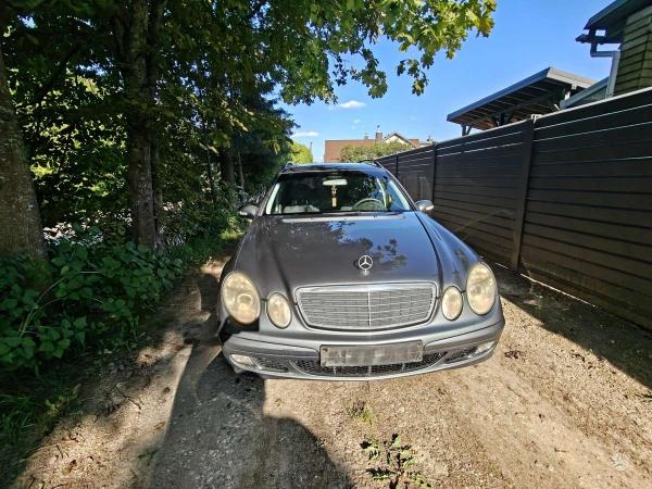 Серый Мерседес E 200 2005 в Вильнюс, объемом двигателя 2.15 л и пробегом 449 тыс. км за 1500 €, фото 6 на AUTOMOTO.COM.LV